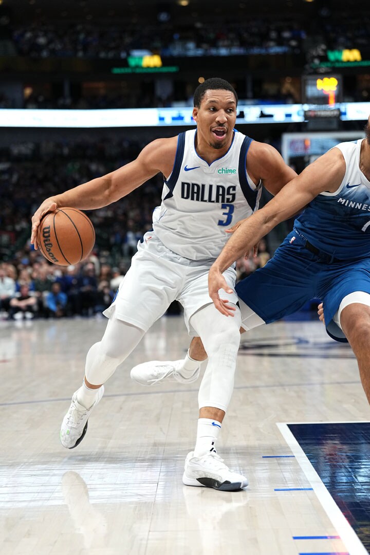 Dallas Trade Gallery Photo Gallery | NBA.com