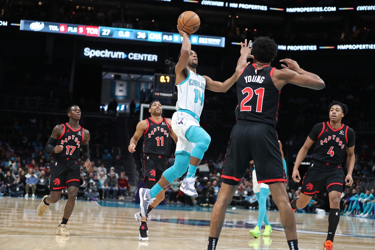 Hornets vs Raptors Gallery - 02/07/24 Photo Gallery | NBA.com