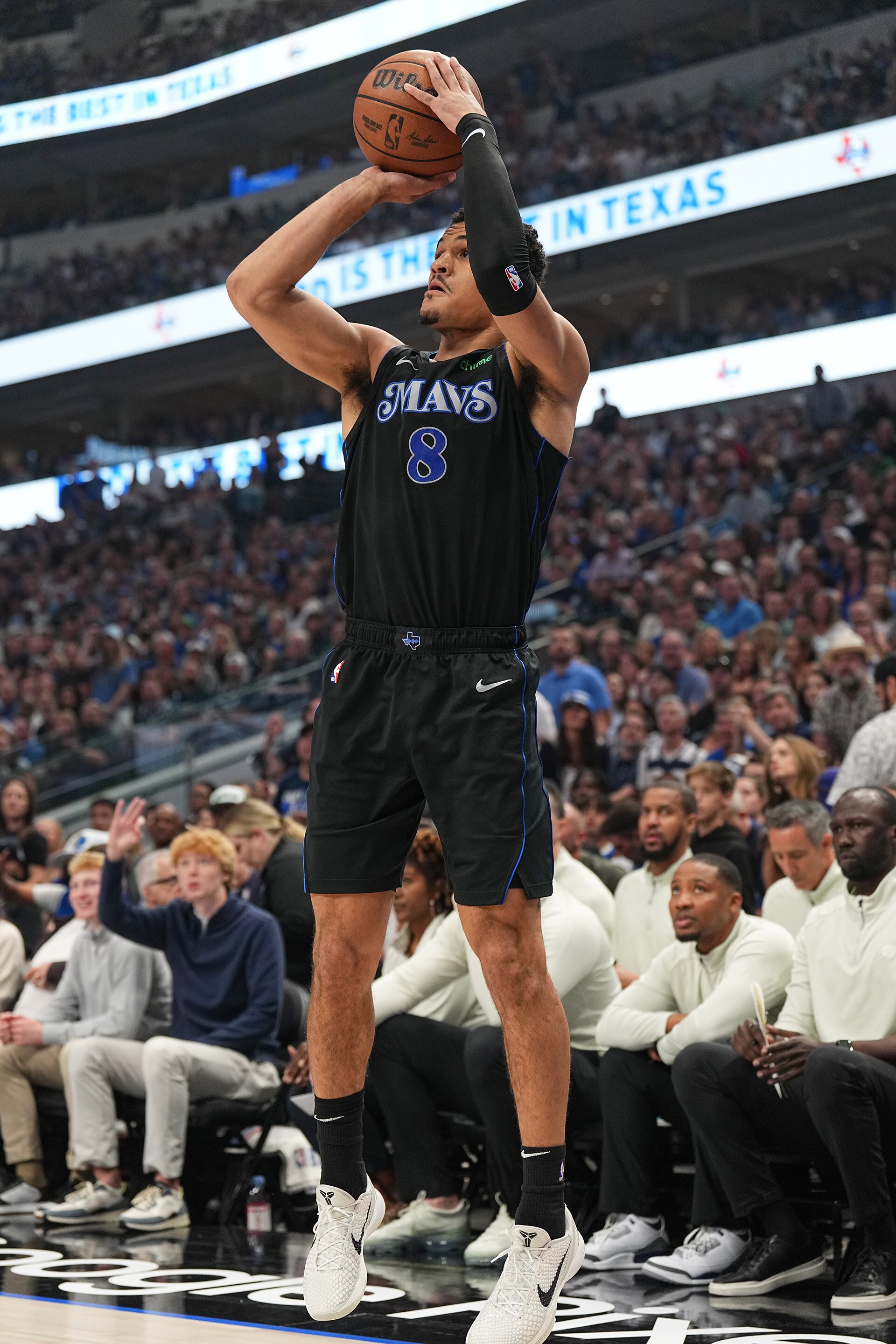 Welcome To Charlotte - Josh Green Photo Gallery | NBA.com