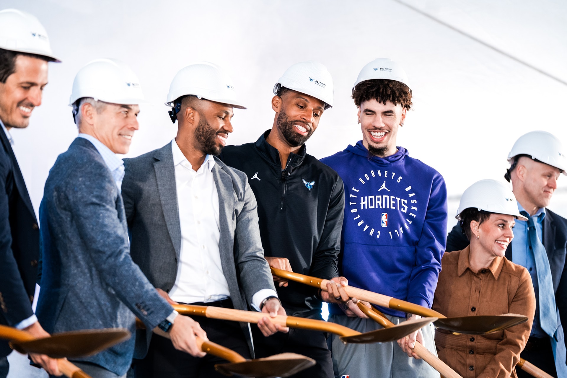 Charlotte Hornets Commemorate Tipoff Of Novant Health Performance ...