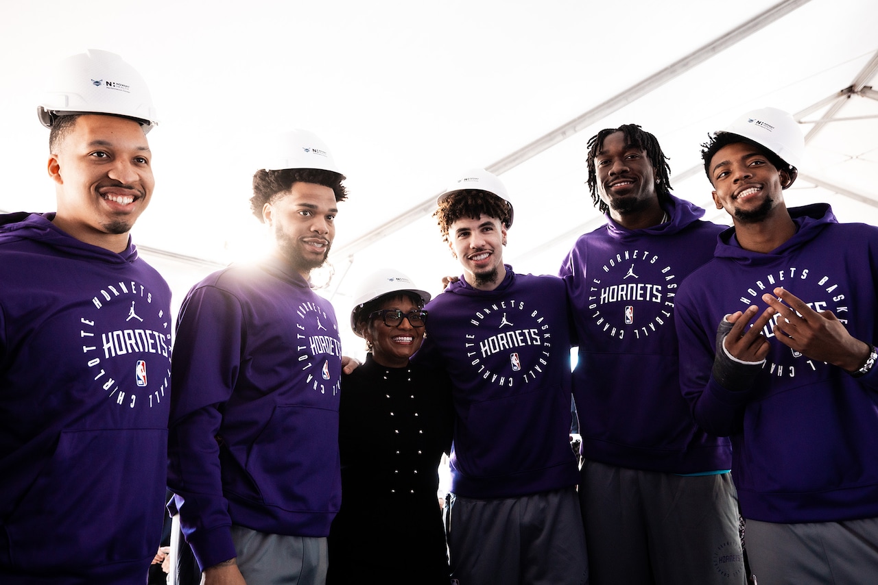 Charlotte Hornets Commemorate Tipoff Of Novant Health Performance ...