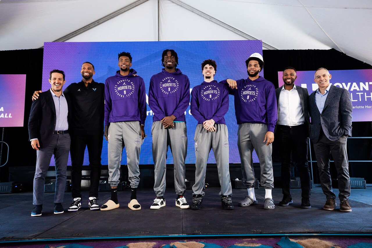 Charlotte Hornets Commemorate Tipoff Of Novant Health Performance ...