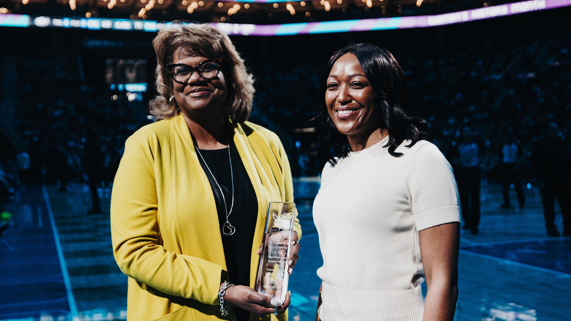 Everett Creating Own Pathway In Charlotte Community | Charlotte Hornets