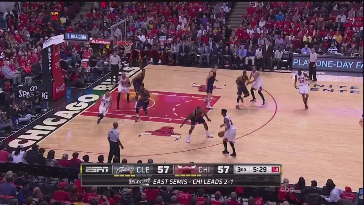 Snell to Noah for the Dunk