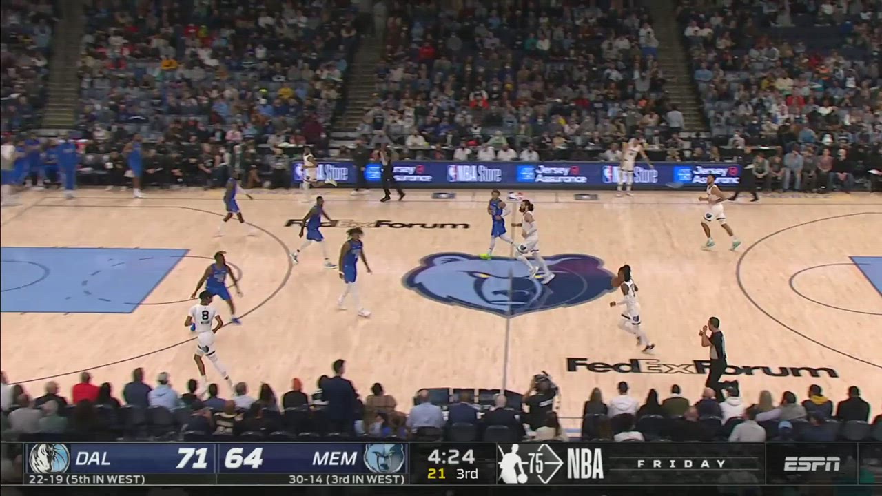 Steven Adams with a huge dunk